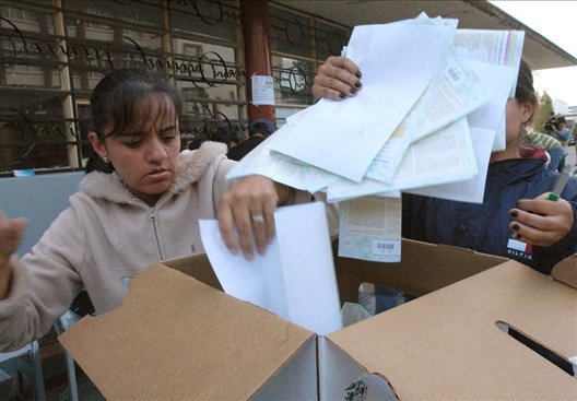 Cierra la mayoría de los colegios electorales de Brasil | Proceso Digital Cierra la mayoría de los colegios electorales de Brasil | Proceso Digital