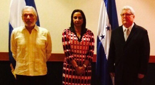 Gobierno de Honduras condecora a ex Embajador de Nicaragua, Mario ...