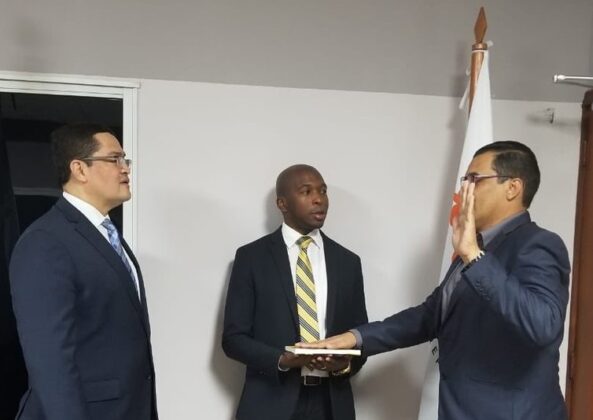 Juramentan director interino de Medicina Forense - Proceso Digital