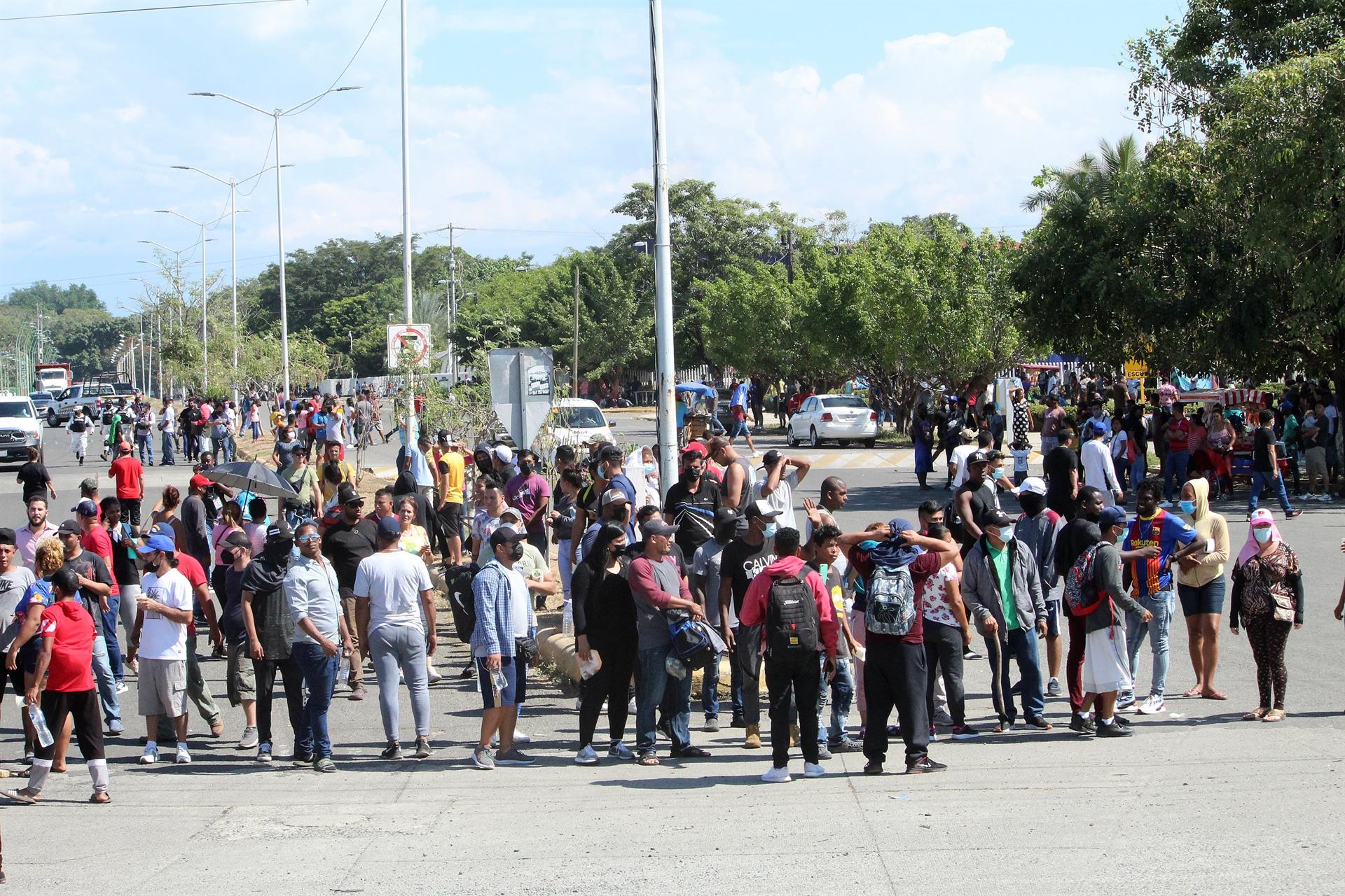 Migrantes Bloquean Calles En Sur De México Para Exigir Su