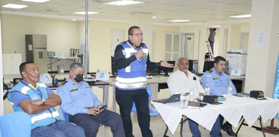 IHTT afirma que optimizará el servicio de transporte a los migrantes ...