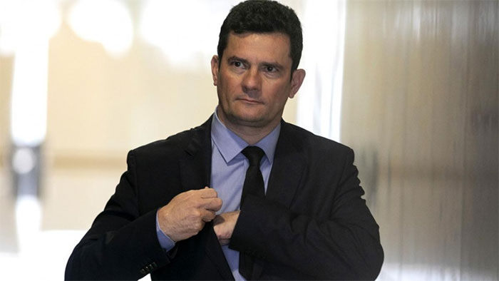 El exjuez Sergio Moro vuelve a los brazos de Bolsonaro - Proceso Digital