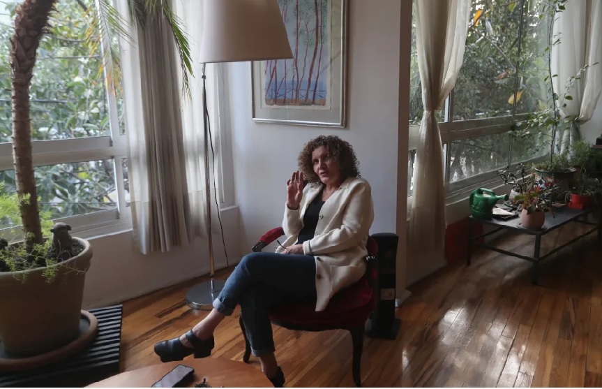 Myriam Moscona: de lo que "más disfruto en la escritura es la ...