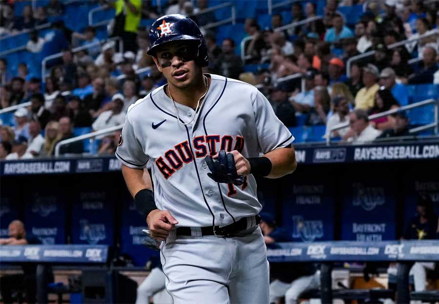 (VIDEO) Mauricio Dubón llega a 19 partidos consecutivos conectando hit ...