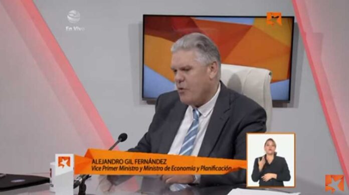 Es complicado conseguir comida, pero la única salida es el socialismo ...