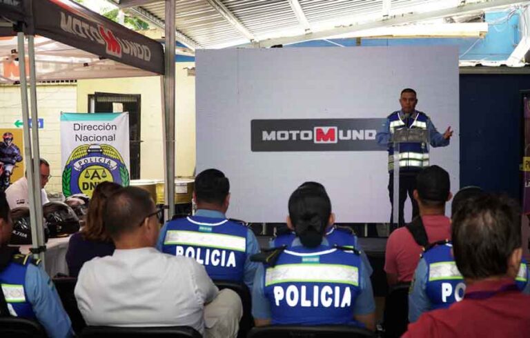 Motomundo, Ultramotor, DNVT y AHDIVA lanzan campaña de seguridad vial ...