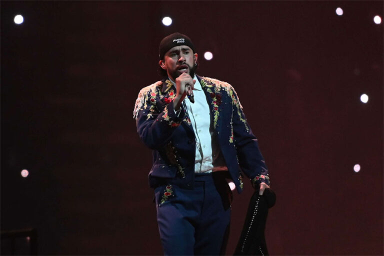 Bad Bunny estrena su esperado álbum 'Debí tirar más fotos', un homenaje ...