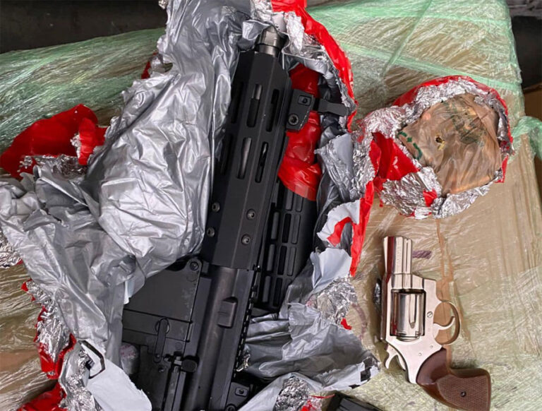 Crece decomiso de armas y municiones en aduana de Puerto Cortés - Proceso Digital