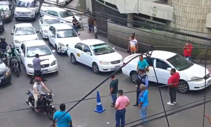 Taxistas protestan a nivel nacional contra servicio VIP - Proceso Digital